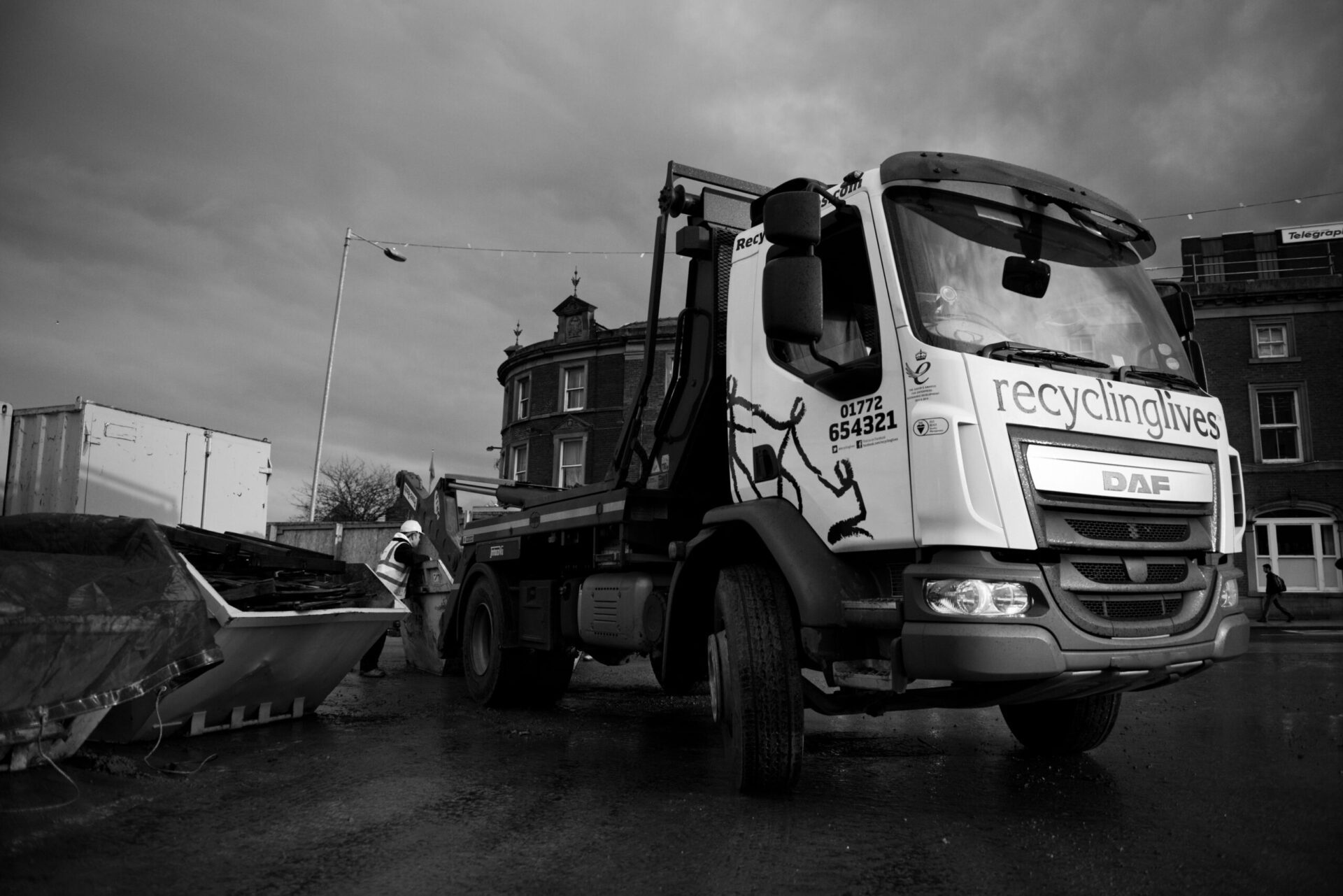 Total Waste Management | Commercial | Recycling Lives Services